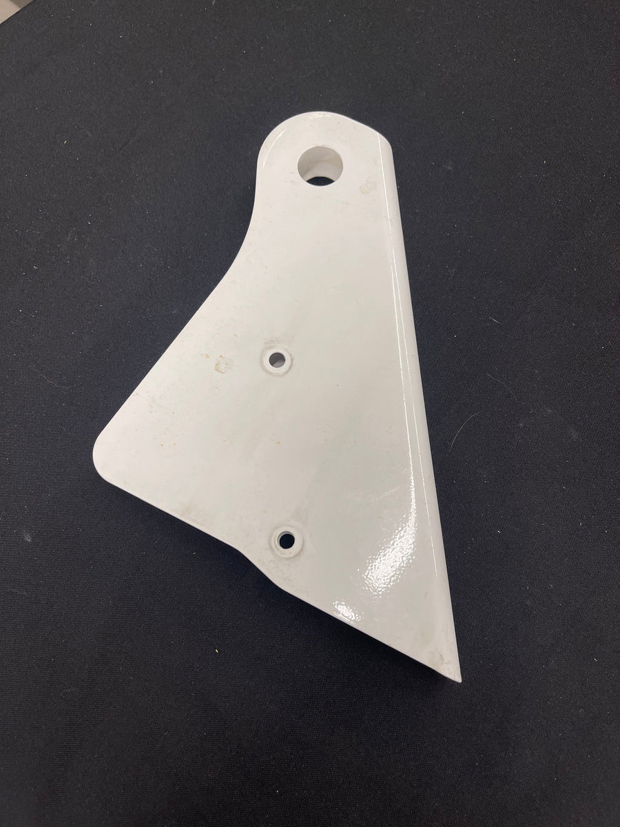 Flap Hinge Fairing Outboard P/N 16894-003 – Lone Mountain Aircraft