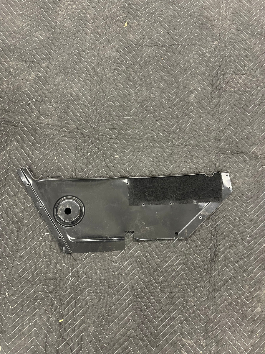 Aft Console Panel, Side P/N 12221-109 – Lone Mountain Aircraft